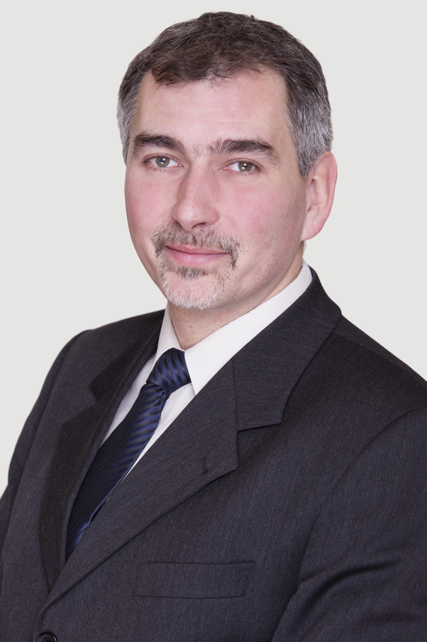 Dr. habil Koltai László